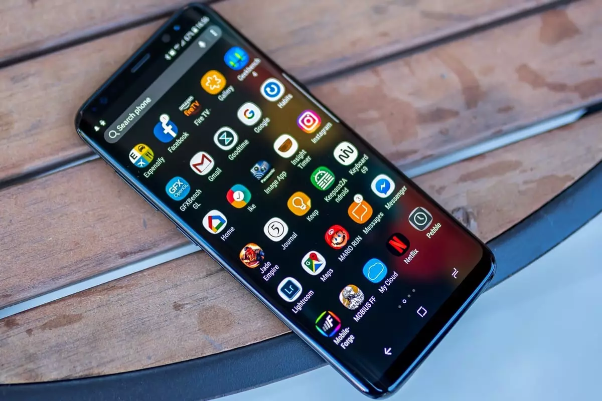 Samsung ne bo posodobil pametnih telefonov Galaxy S8 in S8 + na Android 10 6921_2