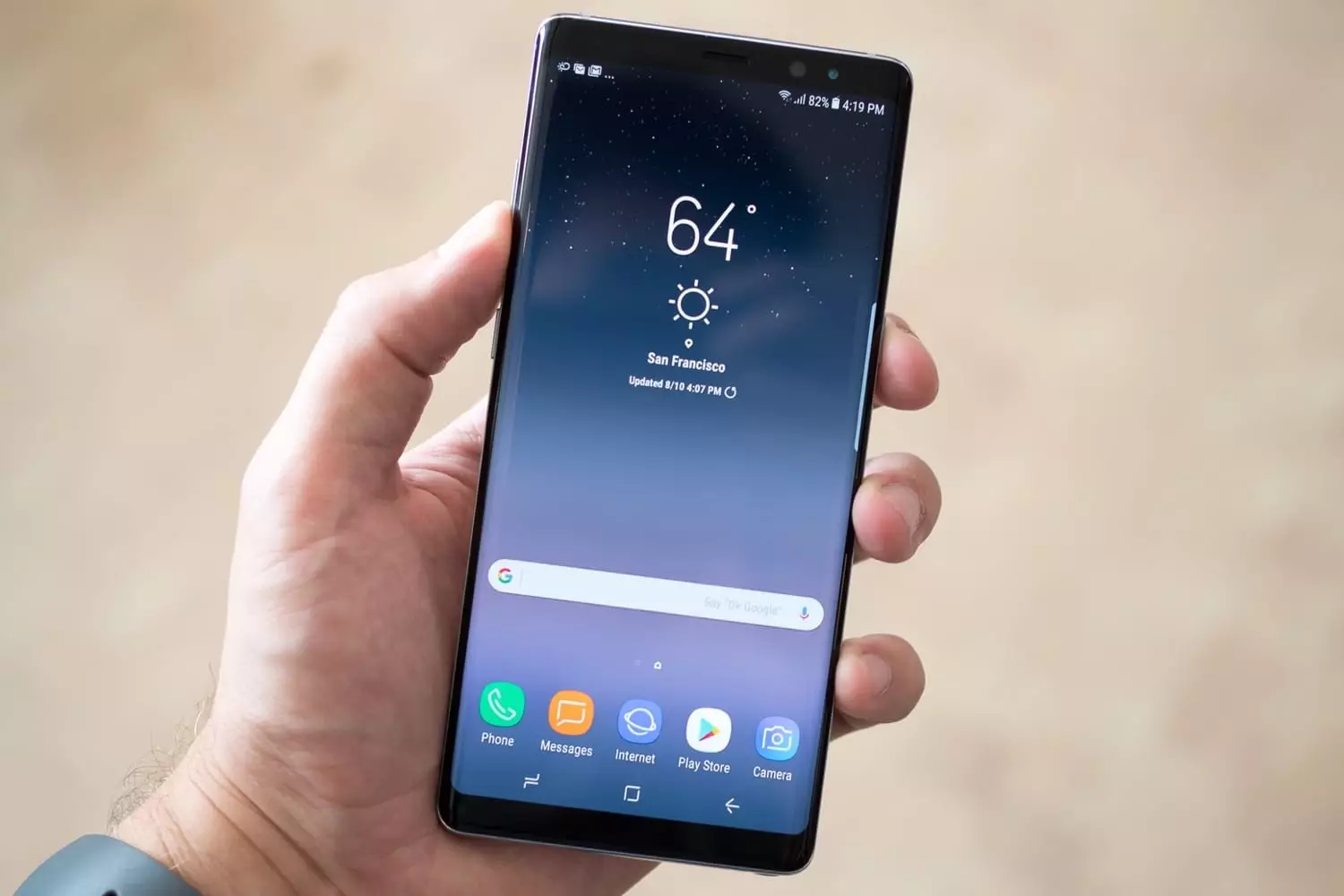 Samsung Galaxy 8. piezīmei izlaida vissvarīgāko atjauninājumu, kas nepieciešams, lai instalētu visu 7222_1