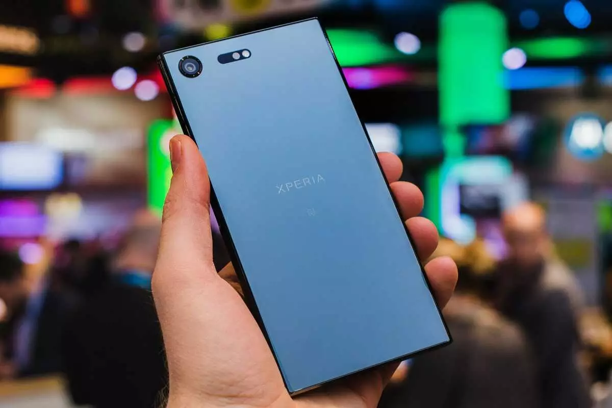 Az új zászlóshajó Sony 2018 fő csalódása lesz 7249_2