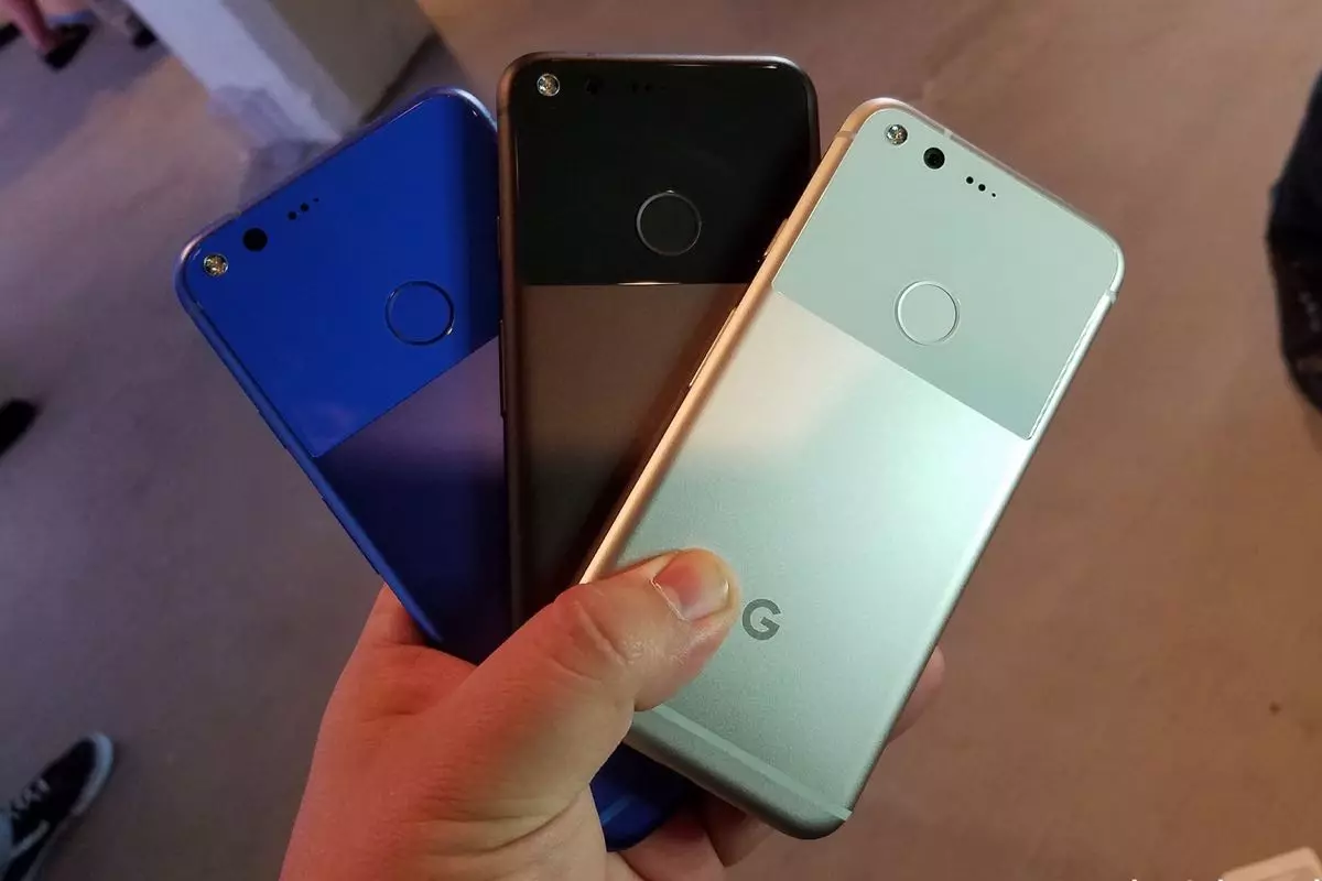 Google Pixel M Blue 3