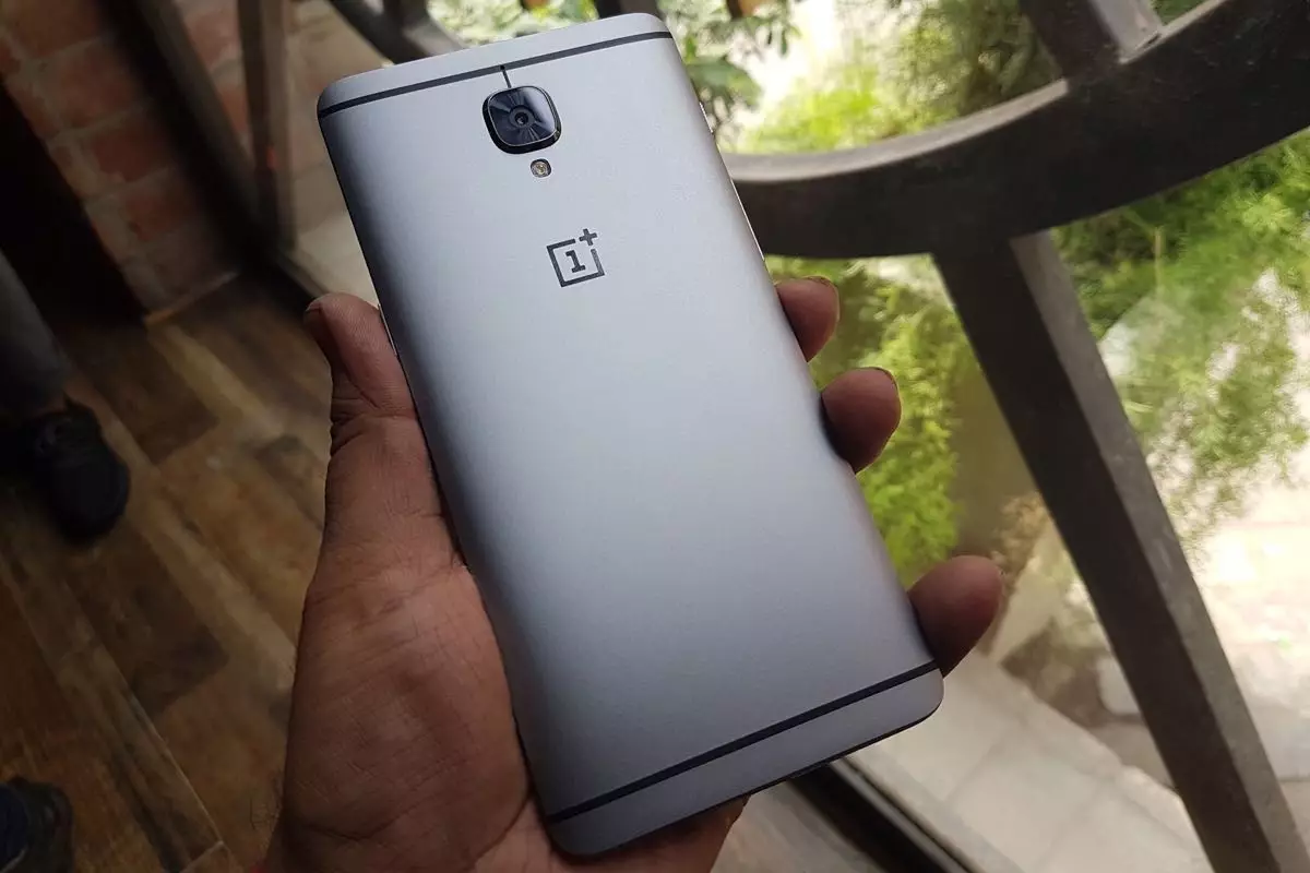 OnePlus 3 ಆಂಡ್ರಾಯ್ಡ್ 7.0 Nougat