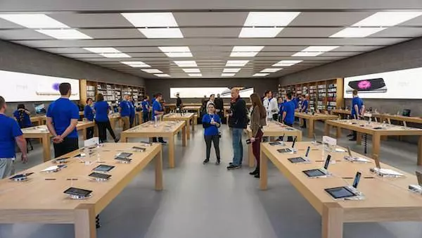 Apple Store 1.