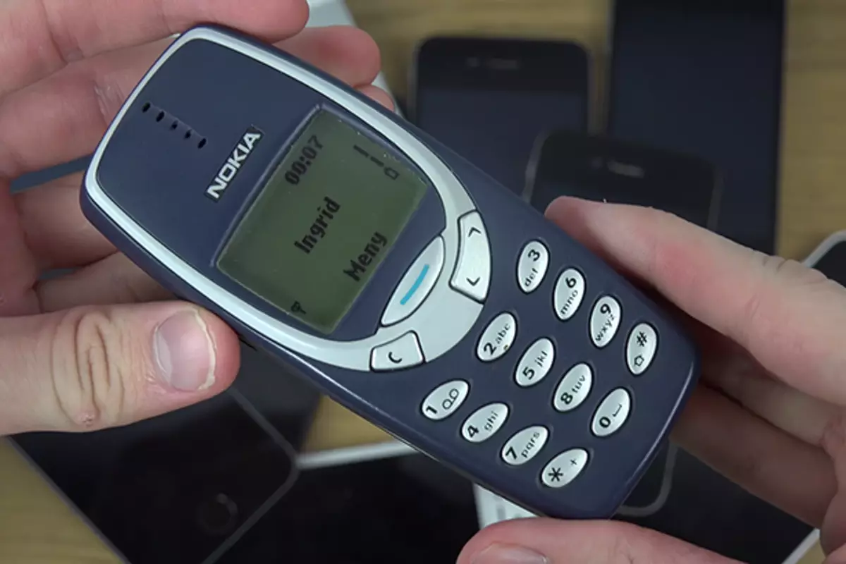 Telefono mitikoa - Nokia 3310 malgutasuna egiaztatu da