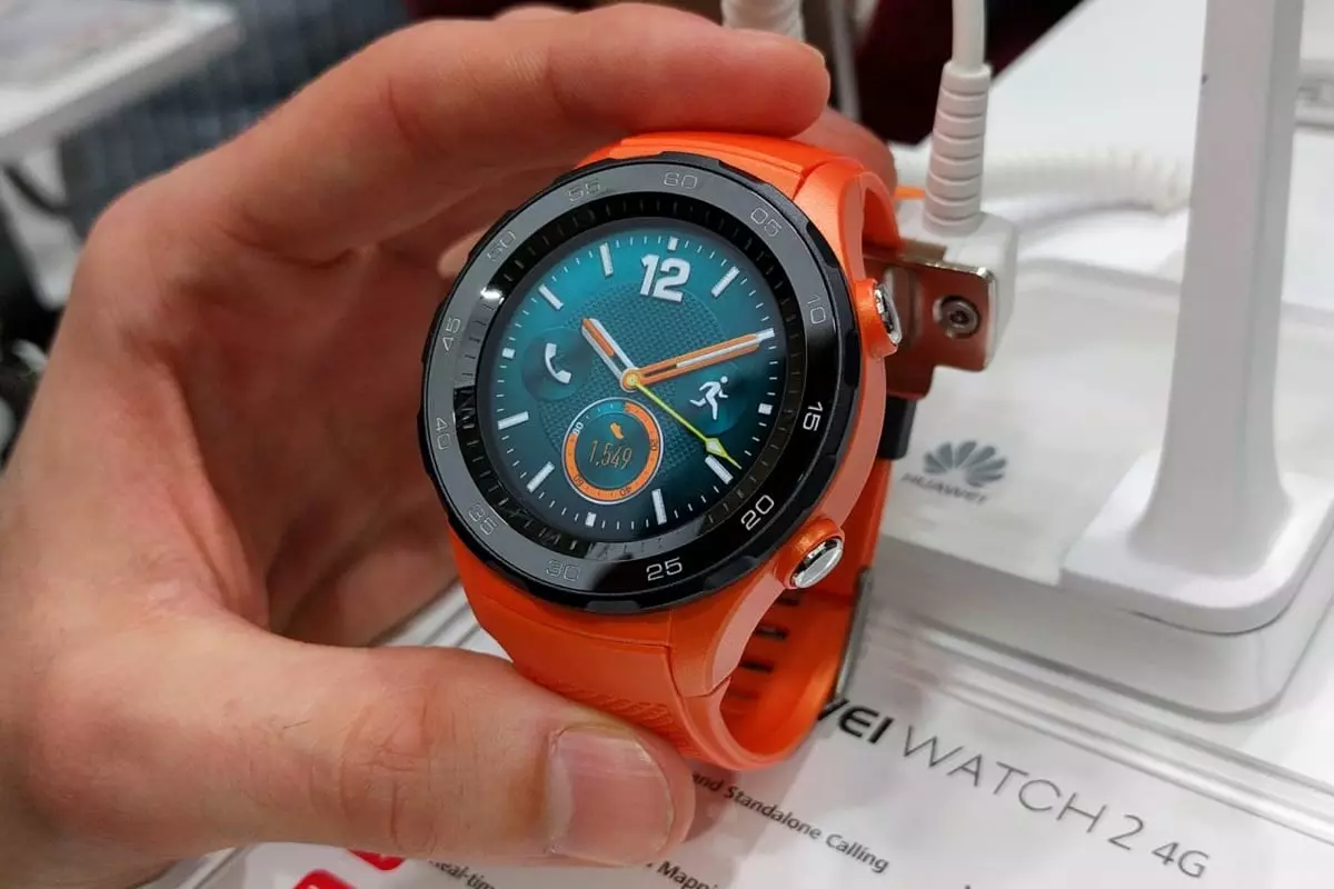 Huawei Watch 2 komencis ĝisdatigi al Android Wear 2.0 7760_1