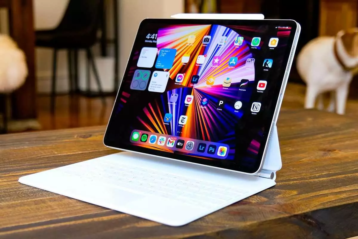 La nova iPad Avantaĝo pri la Apple M1-procesoro estis terure seniluziigita al ĉiuj aĉetantoj 78_1
