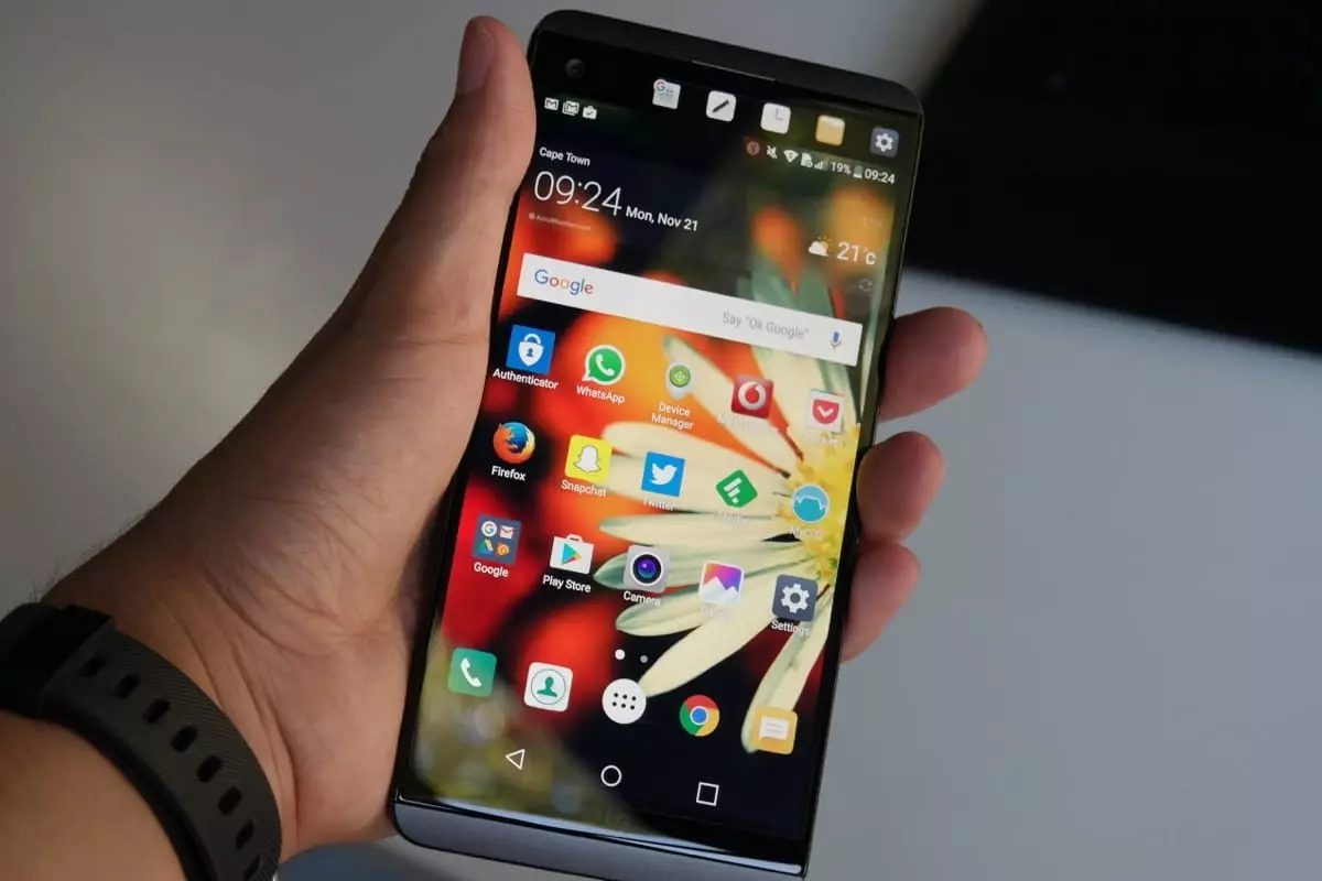 LG V30 i bilden - Snygg "Killer" iPhone 8 och Galaxy Note 8