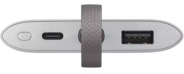 삼성은 갤럭시 S8 용으로 특별히 USB Type-C 포트가있는 휴대용 배터리를 출시했습니다. 8512_2