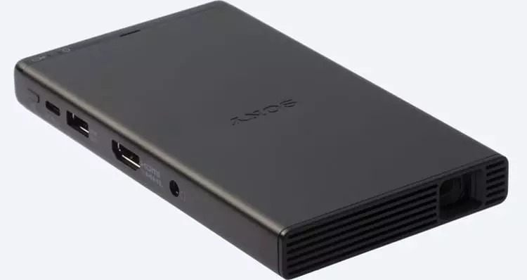 Sony has created a unique portable device capable of replacing TV 8593_2