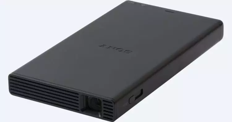 Sony ka krijuar një pajisje unike portative të aftë për të zëvendësuar TV 8593_4