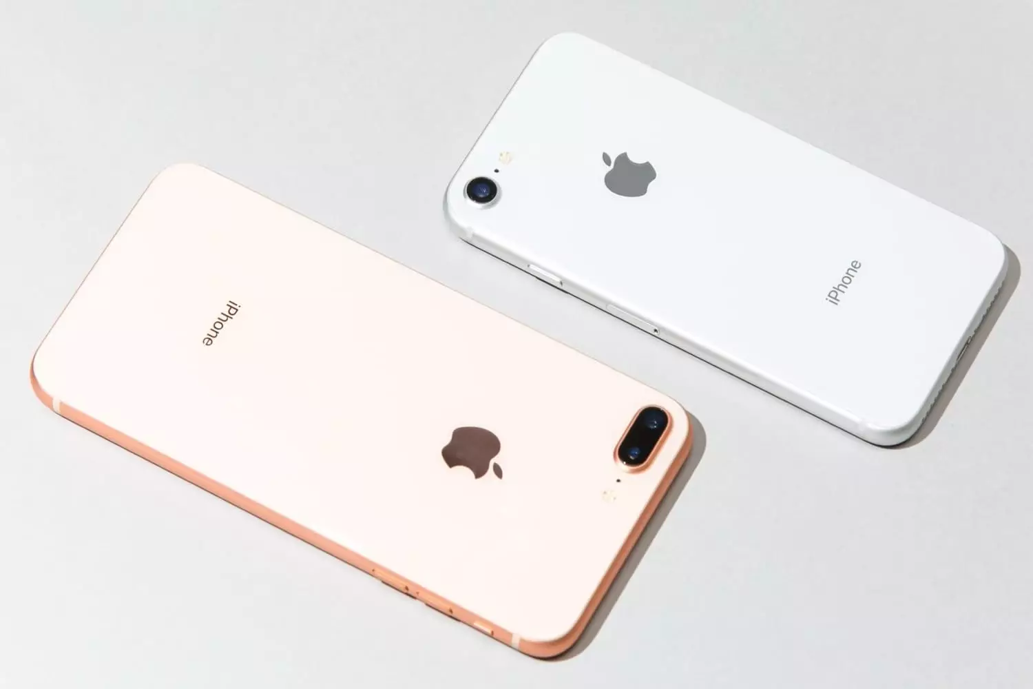 በ Apple ሆን የባትሪውን ዕድሜ iPhone 8 እና iPhone 8 ፕላስ ቀንሷል 8741_2