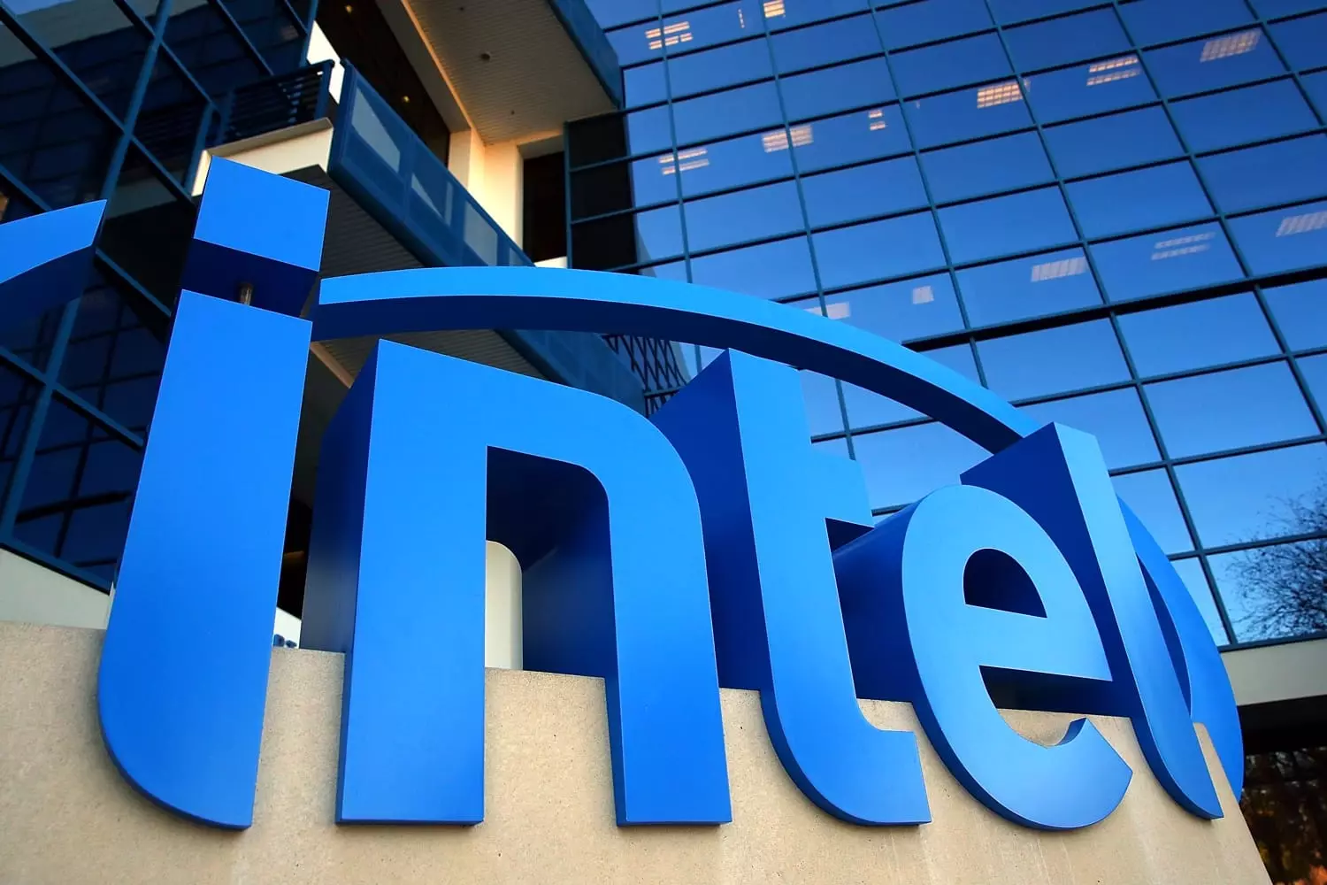 Intel accelererade signifikant datorer som kör Windows 10 8814_1