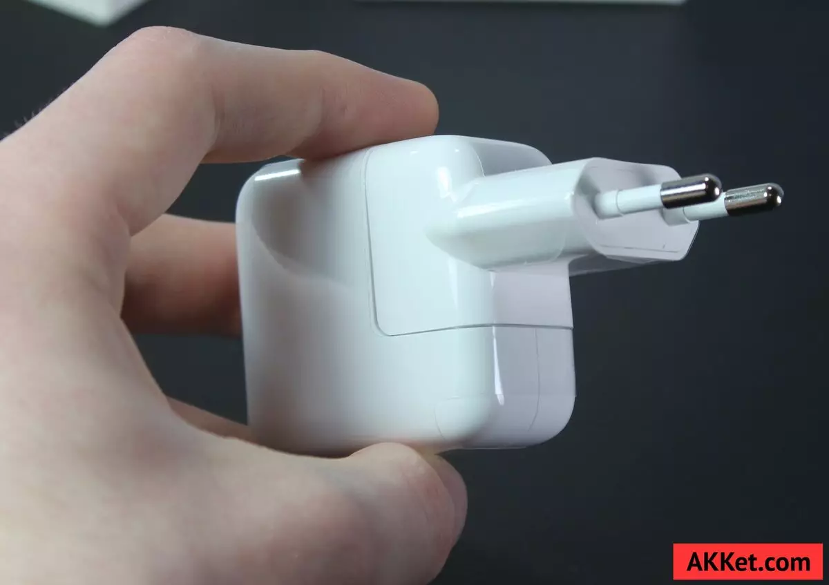 Apple USB адаптер за напојување 12W iPhone iPad 8