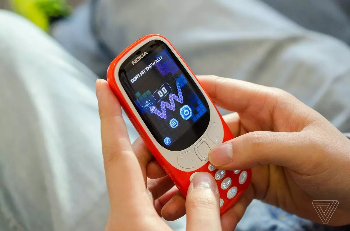 Nova Nokia 3310 2017 Oficiala 1