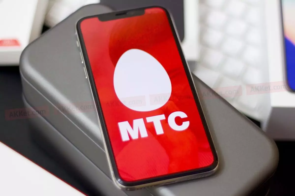 اپراتور سلول MTS یک تلفن همراه ارزان قیمت را با گزینه 