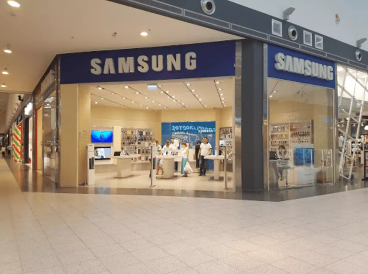 Samsung svängde inte köparen i sitt servicecenter i Ryssland 9919_2