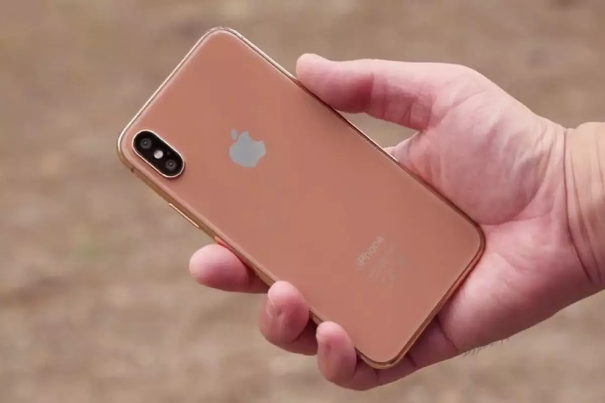 Il-kulur ġdid iPhone X se jgħin lil Apple Ritorn għal xerrejja ta 'Interess ta' Smartphone 9938_1